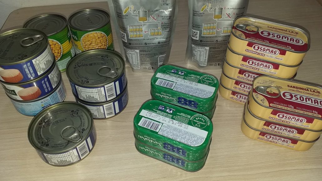 O perigo de consumir produtos enlatados, os alimentos enlatados ...